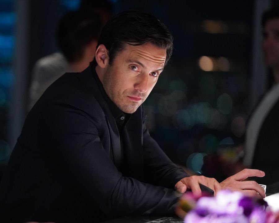 THE COMPANY YOU KEEP: Milo Ventimiglia Series Premiere Episode (Photos ...